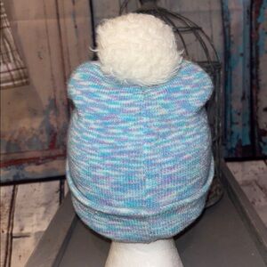Disney | Accessories | Disney Frozen Anna And Elsa Knit Beanie Hat With ...